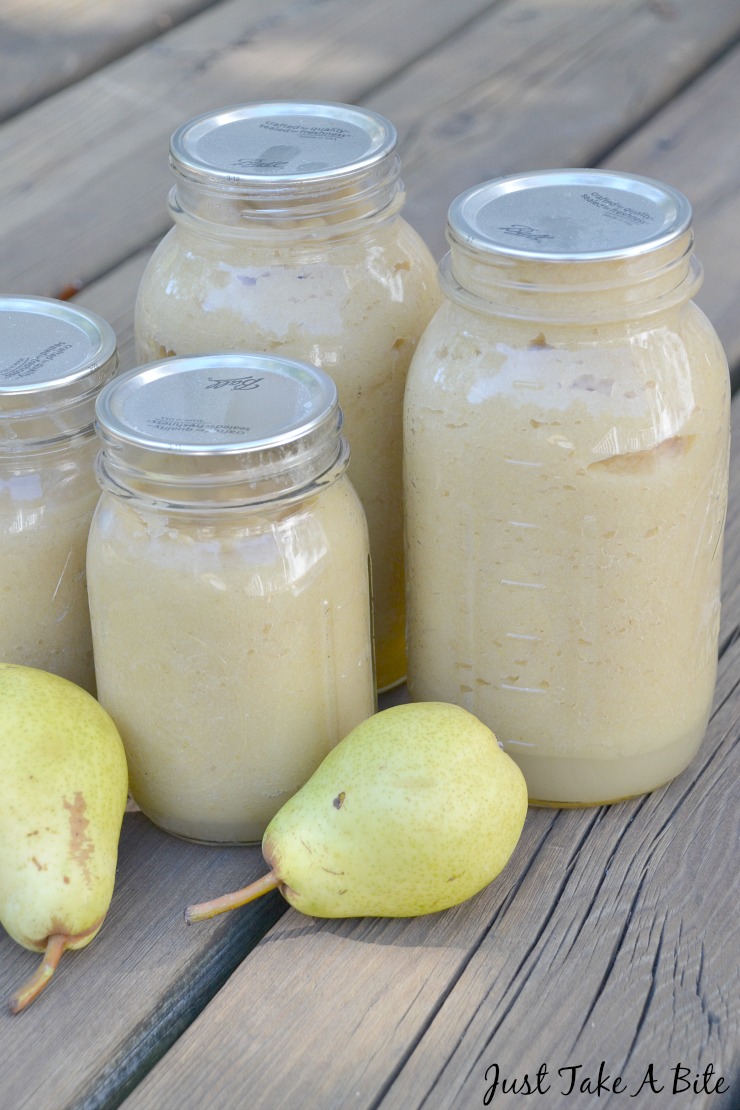 The Busy Mom's Solution to Preserving Pears: How to Make Pearsauce ...